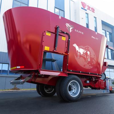China 7m³ Feed Mixer Wagon Trailed  TMR Mixer Machine For Small To Medium Livestock Ranches for sale