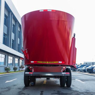 China Efficent 21m³ Volume TMR Mixer Wagon For High Output Livestock Ranches for sale
