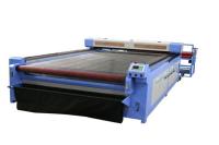 China Automatical Roll CO2 Laser Cutter With Liquid Crystal Display Control System for sale