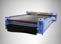 China Fabric Garments CO2 Laser Cutter With Automatic Roll-winding System for sale