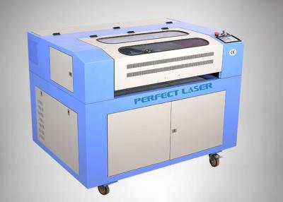 China Small Desktop Co2 Laser Engraver 40w Water Cooling Protection System For Leather Cutting for sale