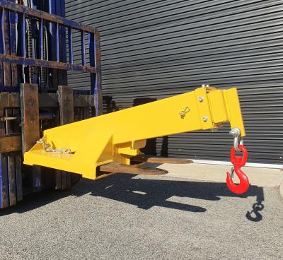 China 4700kg Angled Extendable Jib Forklift Attachment Metal Fabrication for sale