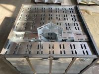 China Heavy Duty Dock Hardware Inside Corner End with Hot Dipped Galvanized Coating for sale
