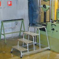 China 2 Or 3 Tread Aluminum Step Stands Material Handling Equipment Fabrication for sale