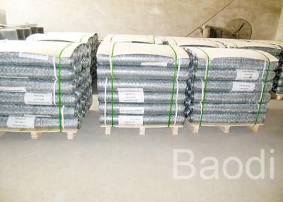 China Galvanized Chicken Wire Mesh Roll 1/2 to 2 Inch Mesh Mild Steel Woven Fence Roll 3ft x 100ft for sale