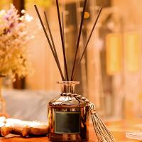 China Wood Lid Fragrance Rattan Black Reed Diffuser Bottle 50ml With Stick for sale