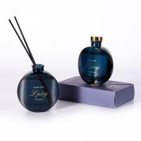 China Vintage Elegant Decoration Glass Bottle Reed Diffuser 100ml With Sticks Gift Box for sale