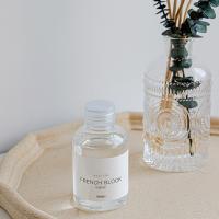 China Embossed Flower Fragrance Air Fresheners Natural Reed Diffuser 100ml for Office for sale