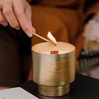 China AROMA HOME Custom Unique Private Label Wood Wick Luxury Soy Wax Gold Plated Metal Jars Candle For Valentine's Day Gift for sale