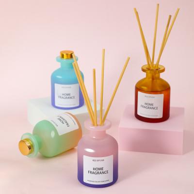 China Aromatherapy Essential Oil Bottle Air Fresh Bedroom Glass Bottle Flower Reed Diffuser for sale