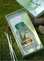 China 140ml Essential Oil Resin Lid Set Bag Fresh Fragrance Reed Diffuser With Rose Flower for sale