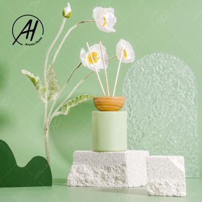 China Gift Set Home Green Glass Bottle Reed Diffuser 150ml White Rattan Sticks for sale