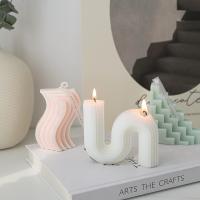 China AROMA HOME Luxury Aromatherapy Pink White Soy Wax Scented Candle S Shaped for sale