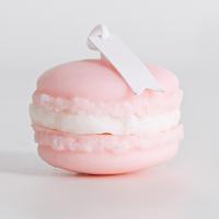 China Safe Unique Macaron Handmade Scented Candles With Delicate Colors for sale