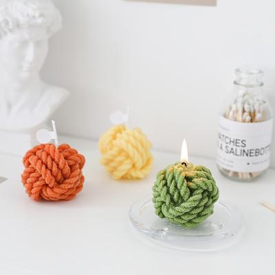 China AROMA HOME Custom Woolen Ball Design Yarn Coarse Wool Ball Candle Aromatherapy for sale