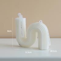 China Custom Gift Geometric Aromatherapy Home Fragrance Interior S Shape Candle Small for sale