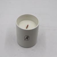 China Aroma Sensation Scented White Ceramic Candle With Wood Wick for sale