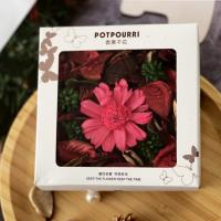 China OEM Scented Rose Petal Potpourri Dry Flower 110g For Spring for sale