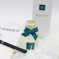 China Aroma Reed Diffuser 126ml Luxury Gift Set With Green Ribbon And Custom Label for sale