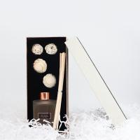 China Aroma Reed Diffuser Luxury 126ml Round Bottle Gift Set With Sola Flower for sale