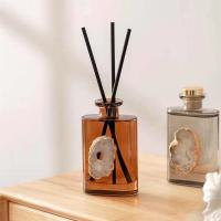 China Aroma Reed Diffuser 180ml Brown Luxury Gift Set With White Shell Decoration for sale