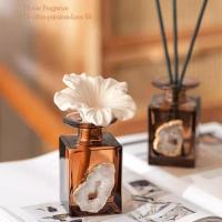 China Aroma Reed Diffuser 180ml Brown Luxury Gift Set With White Shell Decoration for sale
