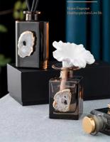 China Aroma Reed Diffuser 180ml Brown Luxury Gift Set With White Shell Decoration for sale