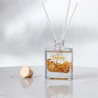 China Christmas Cinnamon Reed Diffuser Perfume 120ml With Gold Silver Foil for sale