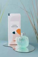 China Custom White Aroma Reed Diffuser Gift Set 200ml Cocodor Flower Bamboo for sale