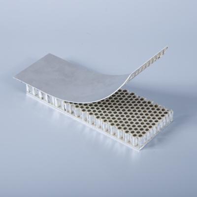 China Aluminum Honeycomb Panels 1220x2440mm Impact Resistance 15MPa for Curtain Wall for sale