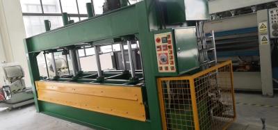 China Good Quality Oil Heating 100T Compound Hot Pressing Honeycomb Panel Machine for sale