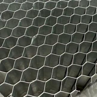 China Brazed Aluminum Honeycomb Core 10-30mm Thickness for High-Speed Railway Floor for sale