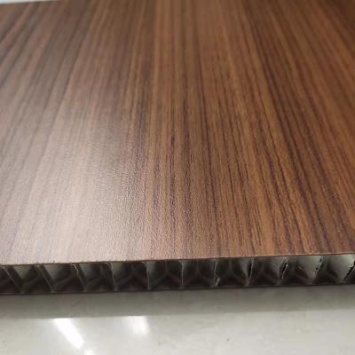 China Al3003 HPL Aluminum Honeycomb Panel 10-25mm Thickness 1220x2440mm Custom Colors for Interior & Commercial Applications for sale