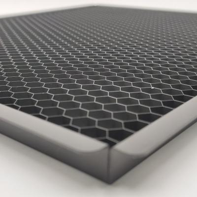 China 110mm Anti-Glare Aluminum Honeycomb Louver with 0.015-0.1mm Foil Thickness for Professional Lighting Systems for sale