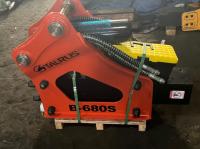 China PHX B-680S Hydraulic Breaker Hammer for Excavators - 1 Year Warranty, Compact Design for Rock Demolition for sale