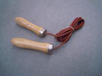 China leather jump rope with red beech wooden handle for sale
