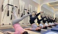 China Rehabilitation Pilates Wall Mounted Units Typically 80 X 40 X 15 Inches Featuring Maintenance Wipe Clean with Damp Cloth for sale
