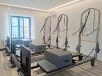 China All Levels Pilates Practitioners Pilates Reformer with Tower aluminum pilates reformer Equipment for sale