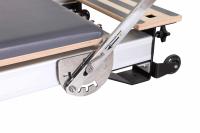 China Aluminum Pilates Reformers featuring 5 Number of springs and included Straps for sale