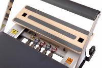 China Aluminum Pilates Reformers featuring 5 Number of springs and included Straps for sale