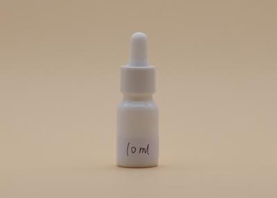 China 10ml Cosmetic Glass Dropper Bottles With SGS / ISO 9001 Certification for sale