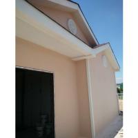 China Prefabricated Light Steel Structure House Earthquake Resistant Wind Proof Custom Roof Asphalt Shingles 100x3mm Column for sale
