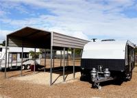 China Custom H Steel Structure Garage 50 Year Lifespan 12-18m Span Residential Steel Garage for sale