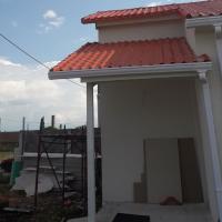 China Q235 Steel Structure Building Steel Keel Frame Metal Home Villa with Resin Tile 50 Year Service Life for sale