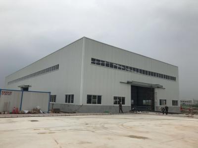 China Prefabricated Steel Workshop Building 50 Year Durability Q345B Steel Frame Custom Sizes for sale