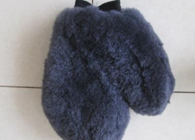 China 100% Hand Made Lambswool Cleaning Mitt , Natural Beige Color Sheepskin Car Mitt for sale