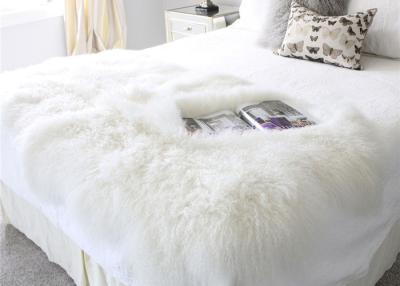 China 120*180cm Long Wool Real Mongolian Fur Fabric , White Sheepskin Rug For Nursery for sale