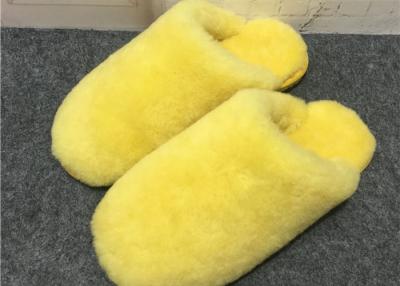 China Closed Toe Fluffy House Slippers With Anti Slip Sole , Soft Black Fuzzy Slippers for sale
