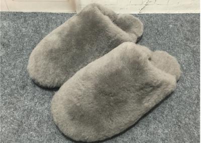 China Cute Fuzzy Bedroom Slippers TPR Sole , Soft Durable Fuzzy Slippers For Adults for sale