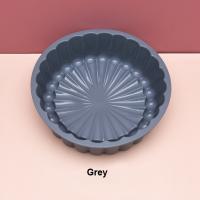 China Food Grade Silicone Sunflower Cake Mold 19.5x6.1cm Reusable Nonstick Baking Pan for sale